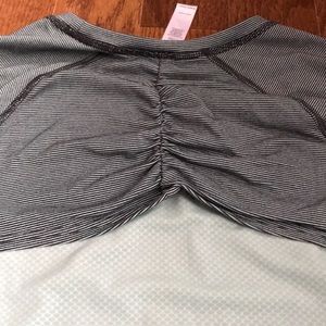 Lucy | Tops | Lucy Workout Long Sleeve | Poshmark